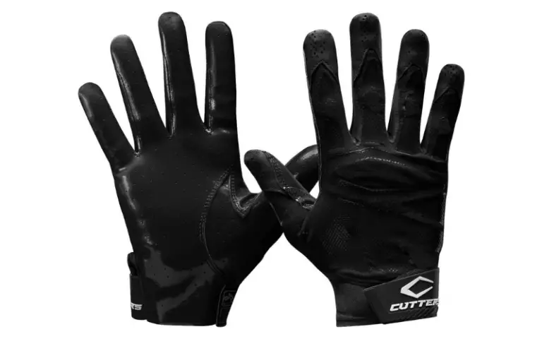 Best Ultimate Frisbee Gloves 2021 - Reviews and Buying Guide - Backyard ...