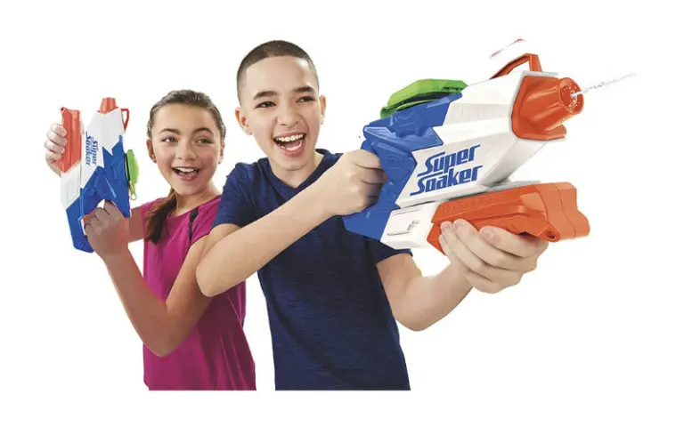 Best Air Pressure Water Gun (10 Best to pick) - Backyard Caring