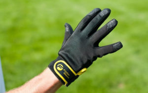 Best Ultimate Frisbee Gloves 2021 - Reviews and Buying Guide - Backyard ...