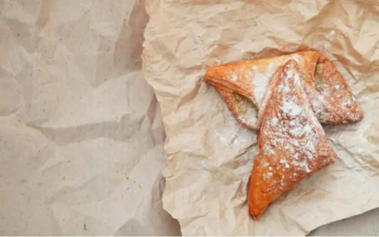 Is Parchment Paper Compostable And Recyclable? - Backyard Caring