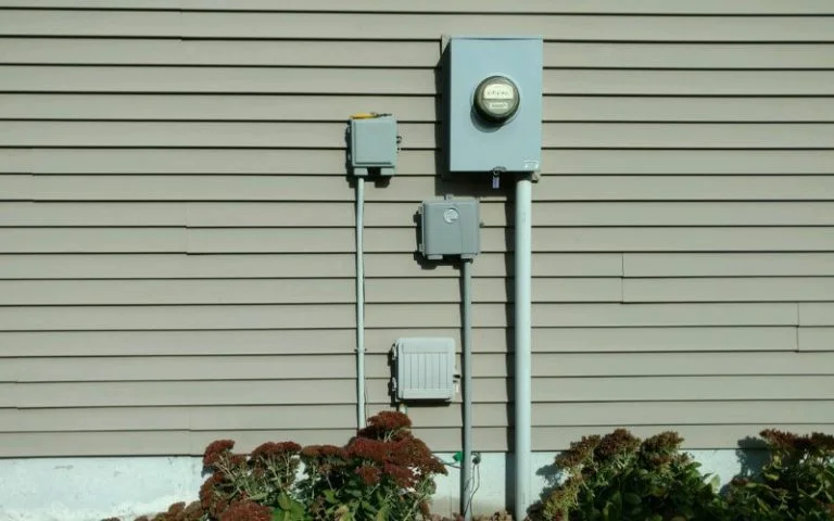 How To Cover Exposed Wires Outside - Backyard Caring